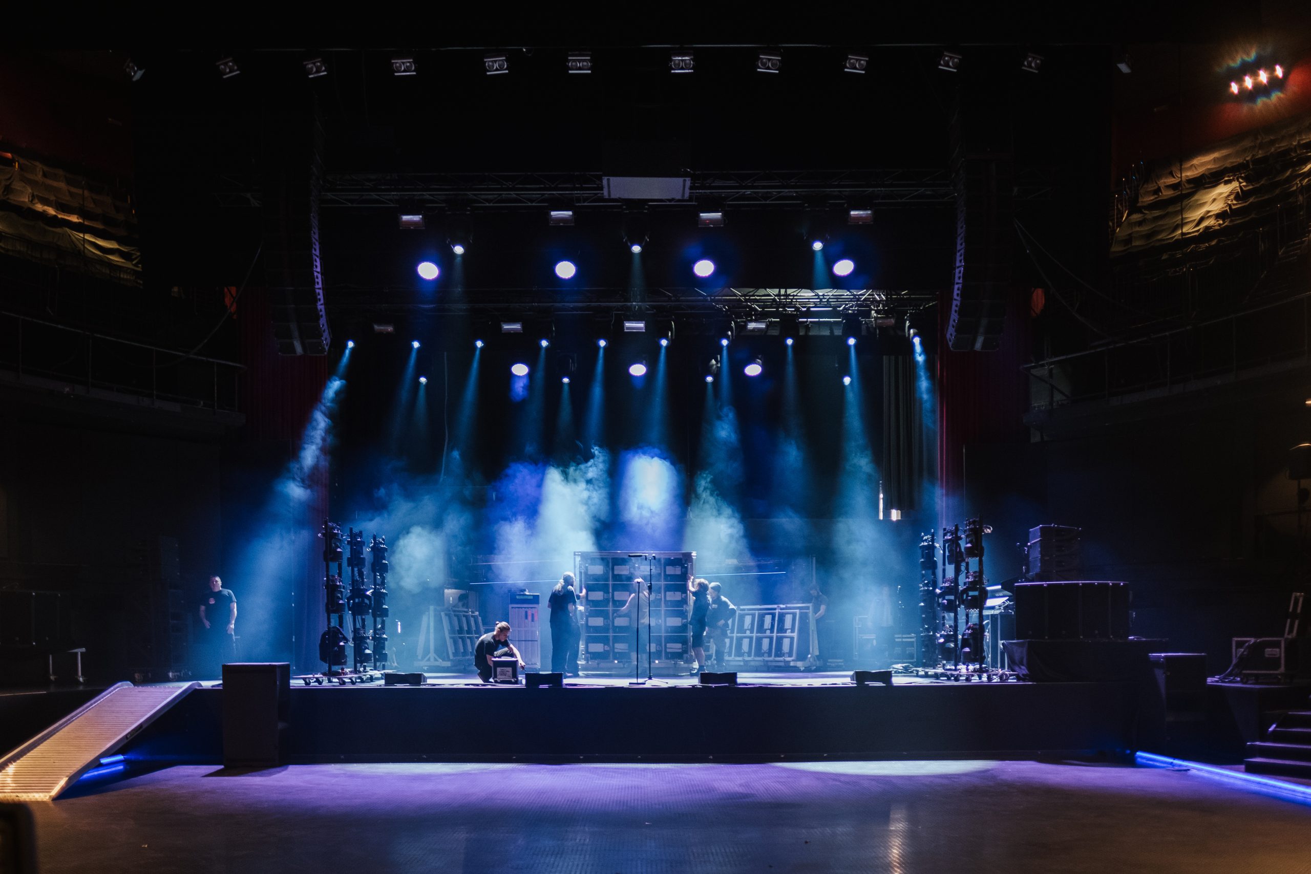 Profirst: Nous sommes une agence de communication créative et innovante.